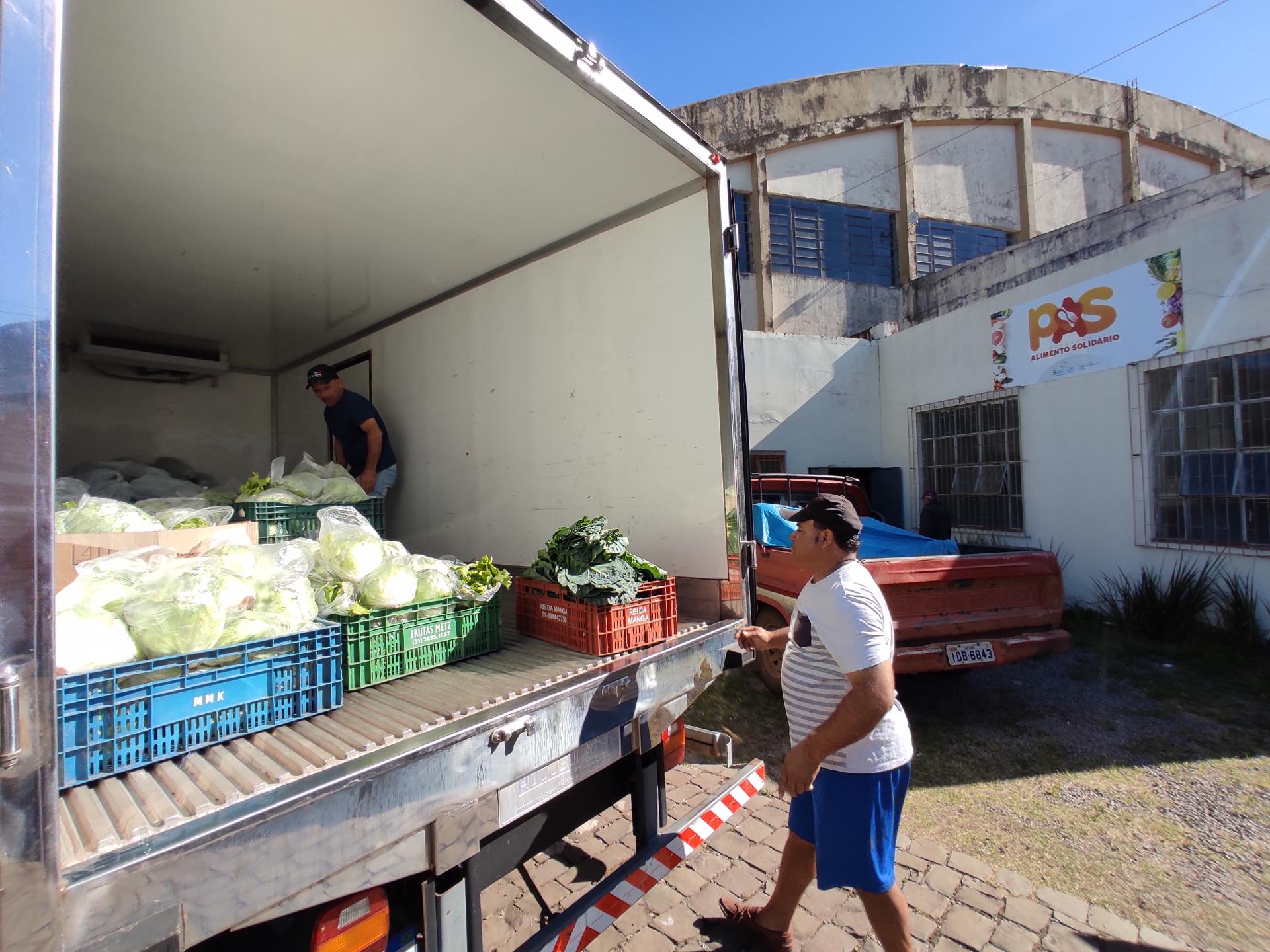 Produtos adquiridos da agricultura familiar abastecem mais de 200 ...